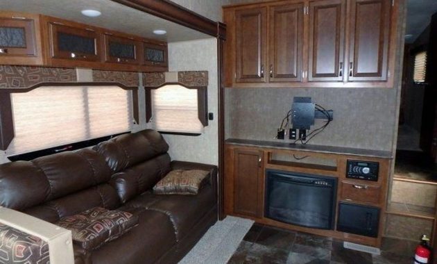 38 Amazing Rv Living Room Decorating Ideas For Comfortable Trip ...