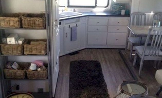 46 Elegant Airstream Decorating Ideas For Comfortable Holidays Trip ...