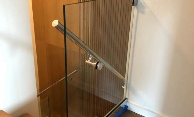 49 Glass Railing Divider Designs - BESTHOMISH