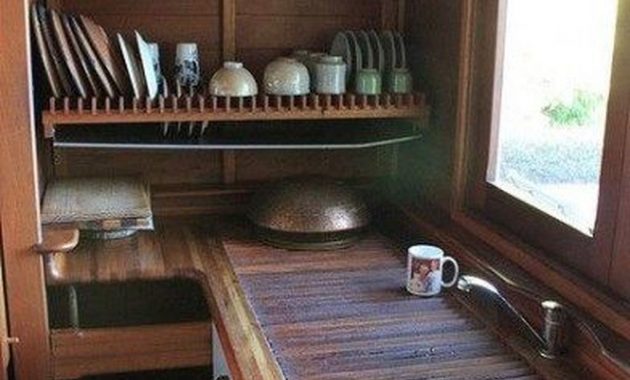 50 Lovely Kitchen Rack Design Ideas For Smart Mother - BESTHOMISH