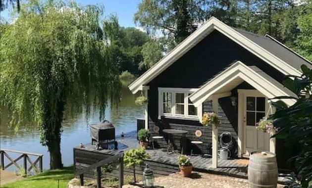 45 Creative Lake House Exterior Designs Ideas - BESTHOMISH