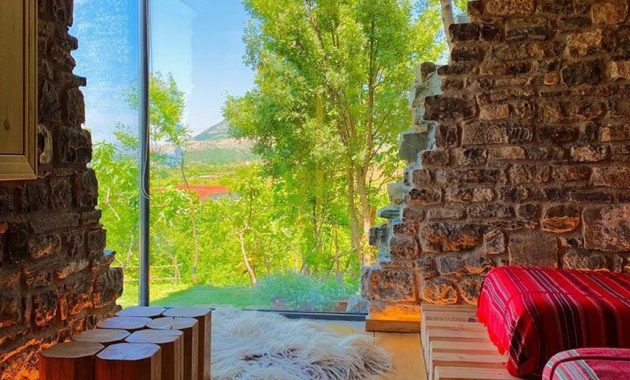 40 Pretty Stone House Design Ideas On A Budget - BESTHOMISH