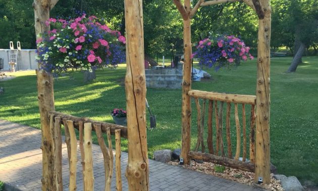 46 Rustic Front Yard Landscaping Ideas - BESTHOMISH