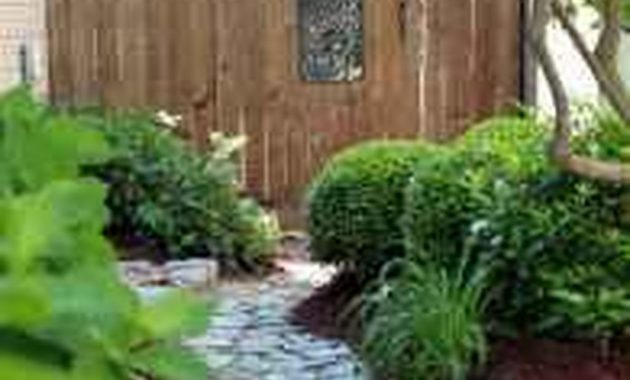 46 Rustic Front Yard Landscaping Ideas - BESTHOMISH