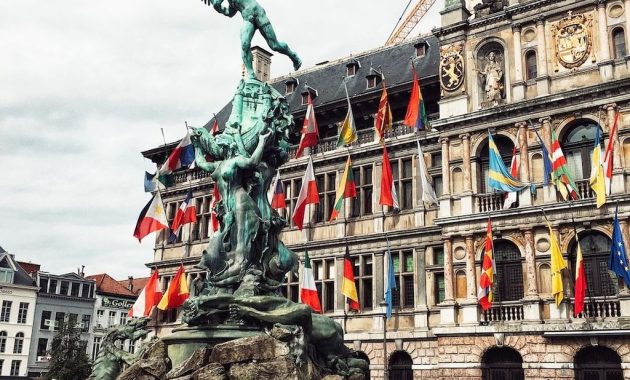 41 European Monuments You Must See At Least Once In Your Life - BESTHOMISH
