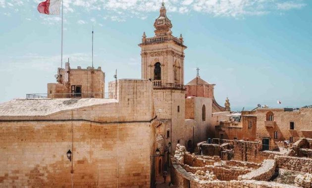 41 European Monuments You Must See At Least Once In Your Life - BESTHOMISH