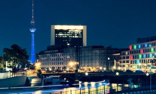 38 Extravagant European Metropolises That Must Be Seen At Night