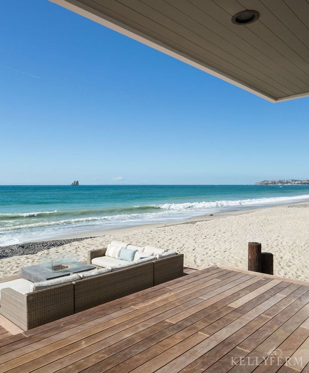 Jaw Dropping Summer Beach House Designs23 – BESTHOMISH