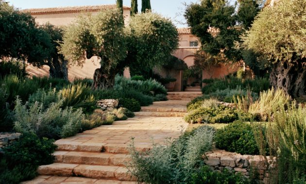 41 Ideas For Your Garden From The Mediterranean Landscape Design ...