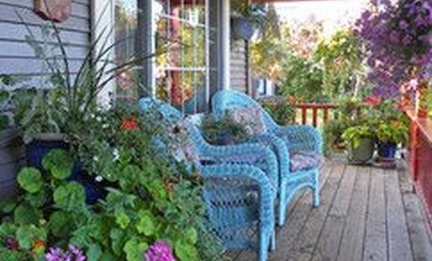 40 Beautiful And Colorful Porch Design - BESTHOMISH