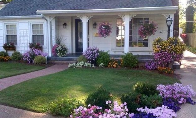 46 Beautiful Simple Front Yard Landscaping Design Ideas - BESTHOMISH