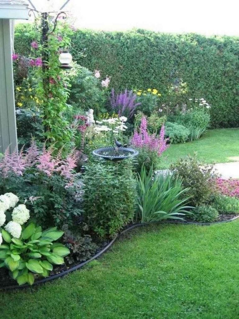 Beautiful Simple Front Yard Landscaping Design Ideas31 – BESTHOMISH