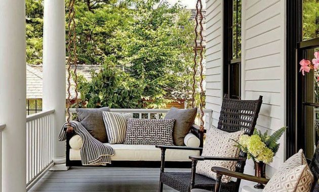 41 Cozy Porch Decoration Ideas - BESTHOMISH