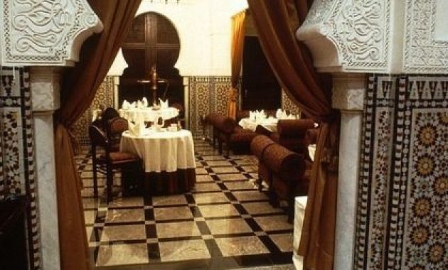 40 Awesome Arabian Living Room Ideas - BESTHOMISH