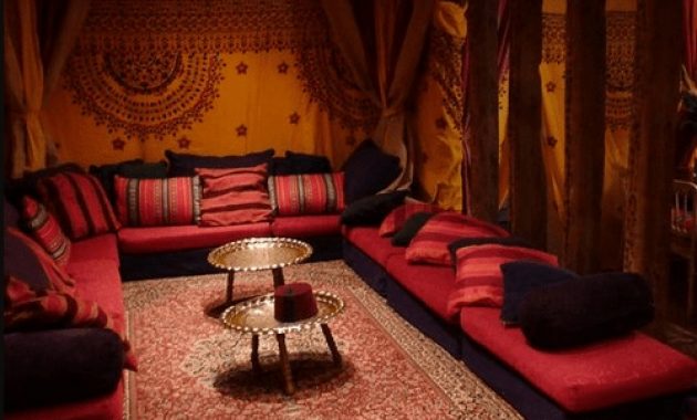 40 Awesome Arabian Living Room Ideas - BESTHOMISH
