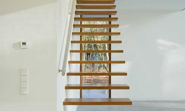 40 Awesome Flying Stairs Ideas - BESTHOMISH