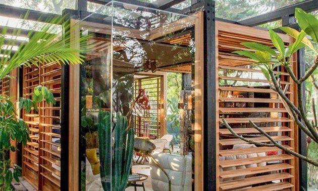 40 Luxury Glasses House Ideas - BESTHOMISH