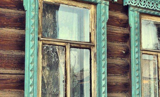 43 Elegant Carved Wood Window Ideas