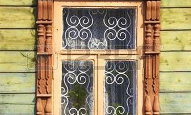 43 Elegant Carved Wood Window Ideas