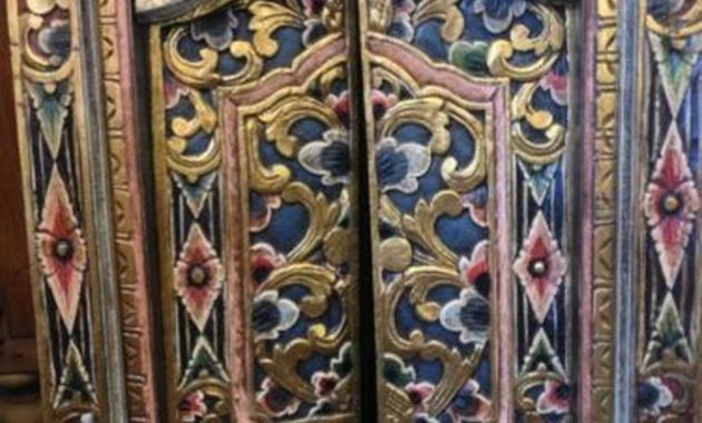 43 Elegant Carved Wood Window Ideas - BESTHOMISH