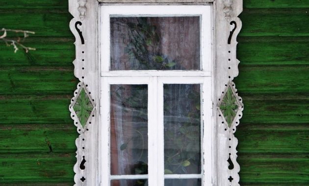 43 Elegant Carved Wood Window Ideas - BESTHOMISH