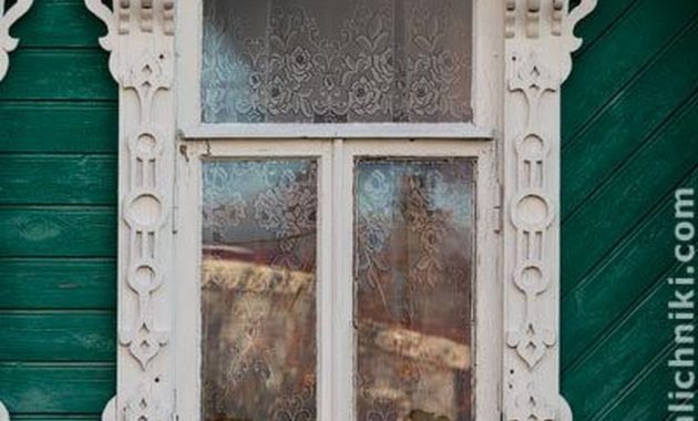 43 Elegant Carved Wood Window Ideas - BESTHOMISH